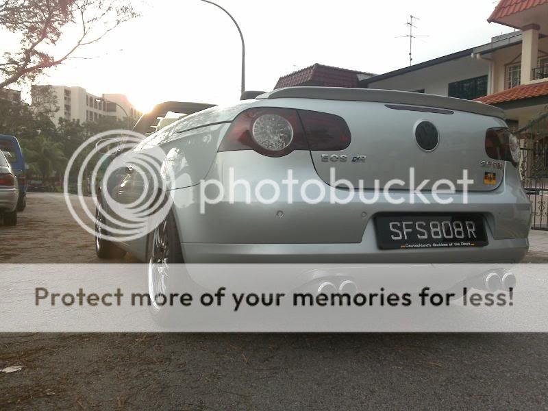 Carbon wrap on the chrome grill and rear VW logo | Volkswagen Eos Forum